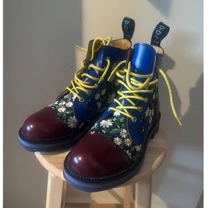 John Fluevog | Shoes | Fluevog Le 7th Heaven Derby Swirl Unisex Daisies ...